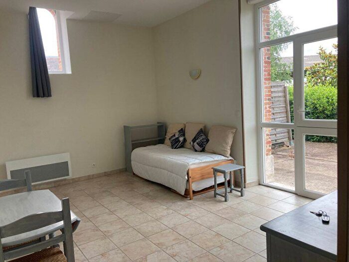 Zone Eparse, Saint-Denis-en-Val : Appartement 1 pièce à louer