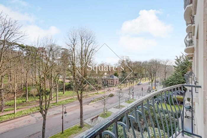 Appartement à vendre - Neuilly-sur-Seine, Saint-James, Madrid - 5 pièces - 3 chambres