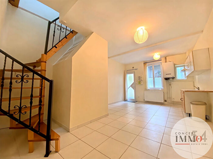 Appartement à vendre - Toul, Centre-ville - 3 pièces - 1 chambre