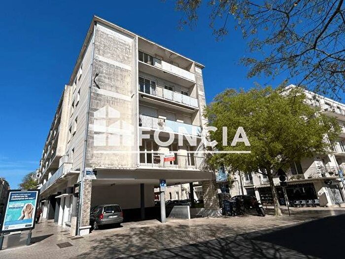 Appartement à louer - Trois Quartiers-Centre Ville, Poitiers - 3 pièces - 2 chambres