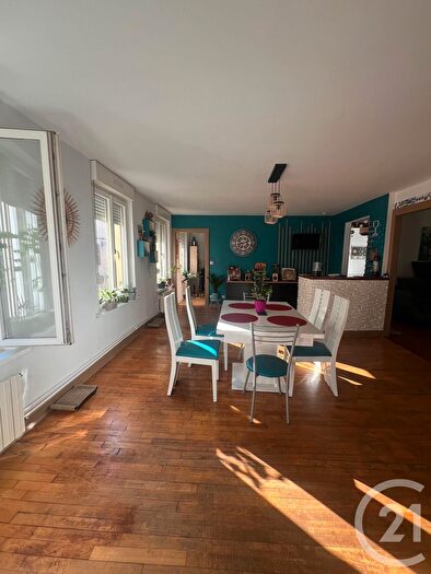 Maisons à vendre et appartements à louer - 3