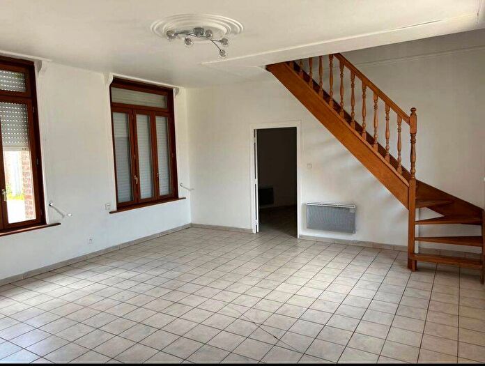 Maison 6 pièces à Bours, à louer