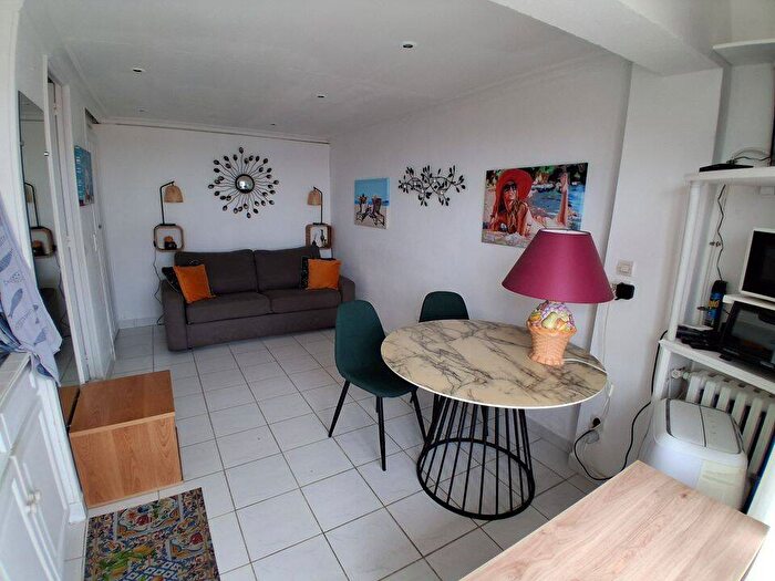 Appartement 1 pièce à louer - Brusquet-Retenaou-Devens, Vallauris