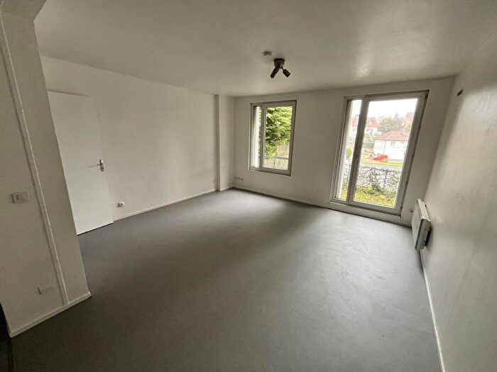 Appartement 1 pièce à louer à Étampes, Guinette