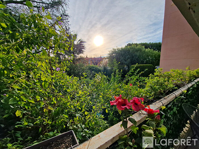 Appartement à vendre - Nice, Corniche Fleurie - 4 pièces - 3 chambres