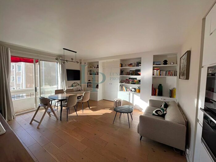 Appartement 3 pièces à louer à Paris 16ème, Porte de Saint-Cloud, Auteuil-Sud