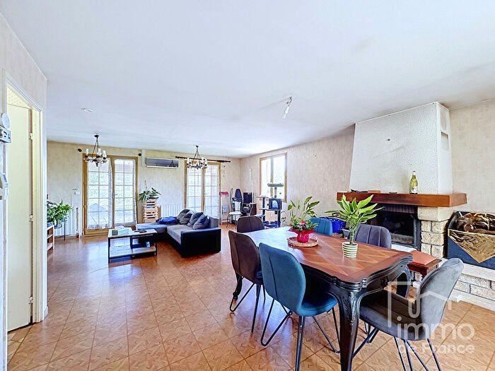 Léaz : Maison 6 pièces à vendre