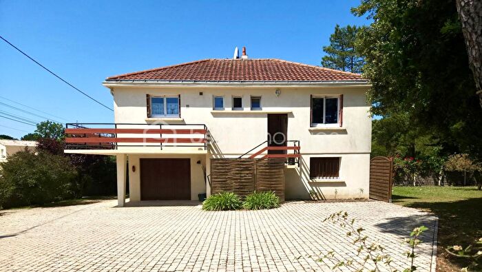 Saint-Michel-Chef-Chef : Maison 4 pièces à vendre