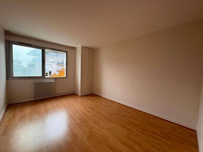Appartement à louer - Bois dAmour-Porte de Paris-Courlancy, Reims - 1 pièce