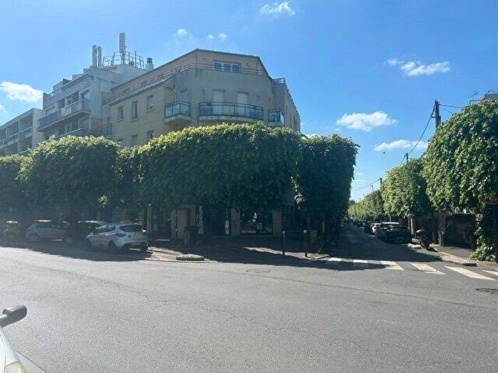 Sud-Bords de Marne-Foch, Chelles - Appartement 3 pièces à louer
