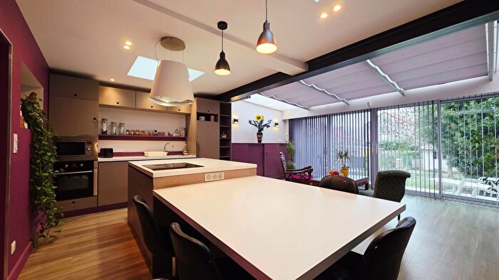 Maison à vendre - Bourges, Val dAuron, Hameau de Gionne, Mazières, Pijolins - 5 pièces - 3 chambres