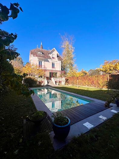 Maison à vendre - Grenoble, Eaux-Claires, Mistral - 11 pièces - 5 chambres