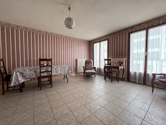 Appartement à vendre - Le Plessis-Trévise, Centre-ville, Orly Parc - 3 pièces - 2 chambres