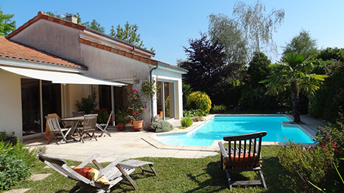 Maison à vendre - Buxerolles - 6 pièces - 4 chambres