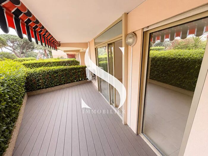 Vallauris, Golfe Juan, Vieux Port : Appartement 1 pièce à vendre