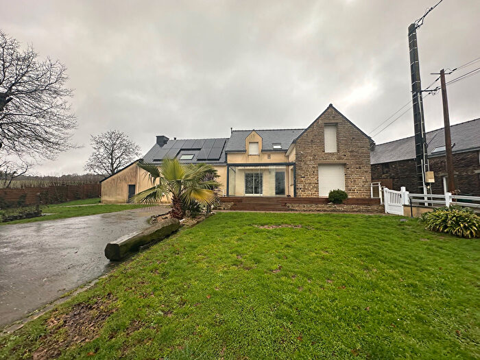 Maison à vendre - Monteneuf - 6 pièces - 5 chambres