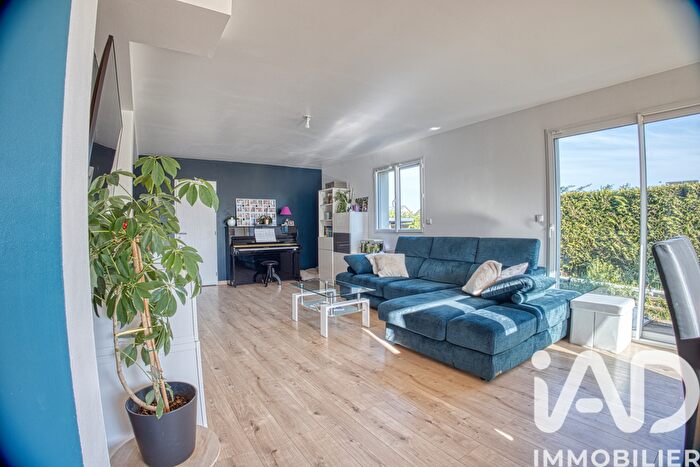 Maison à vendre - Saint-Leu-dEsserent - 7 pièces - 5 chambres