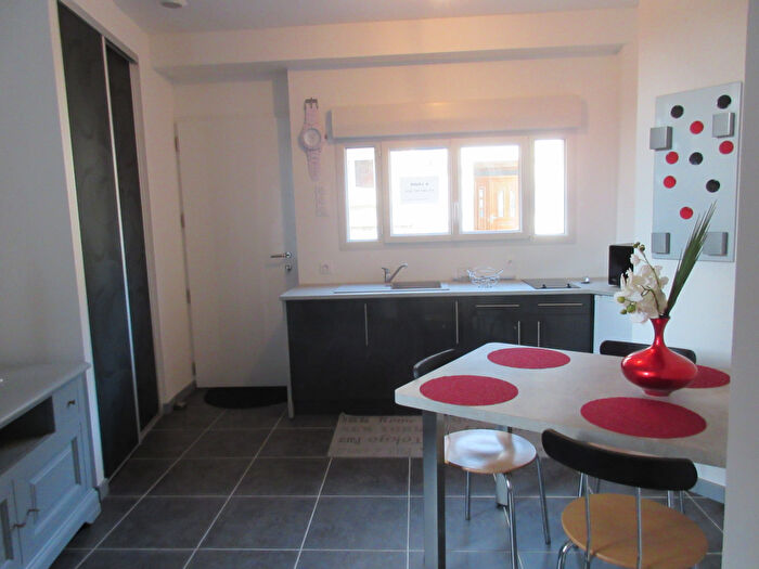 Appartement à louer - Fougères, Paron, Orières, Ecartelée, Bonabry - 1 pièce