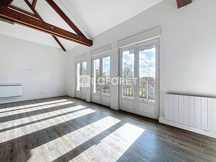 Maison à louer - Freneuse - 4 pièces - 3 chambres