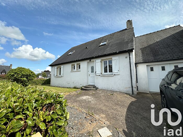 Maison à vendre - Landivisiau - 5 pièces - 4 chambres