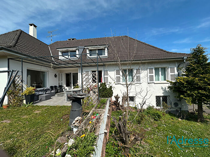 Maison à vendre - Guebwiller - 10 pièces - 5 chambres