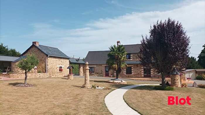 Maison à vendre - Domalain - 6 pièces - 5 chambres