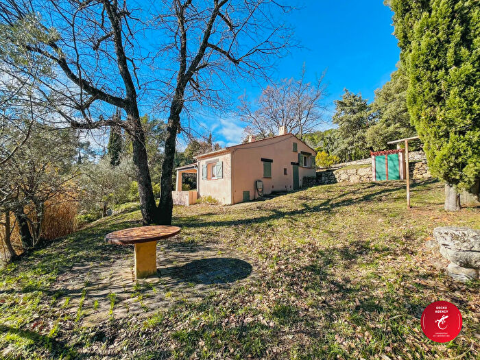 Maison à vendre - Figanières - 5 pièces - 3 chambres
