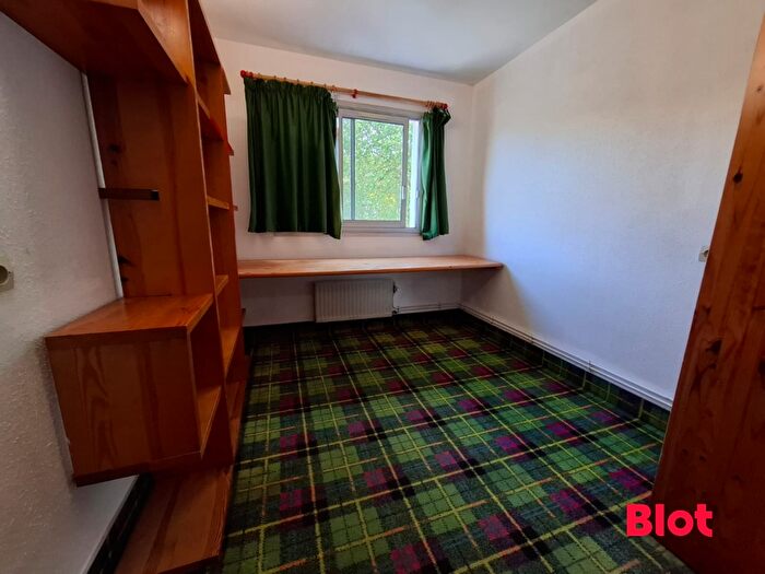 Quartiers Nord-Ouest, Villejean : Appartement 1 pièce à vendre