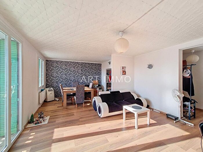 Appartement 3 pièces à Le Pontet, Port de commerce, à vendre
