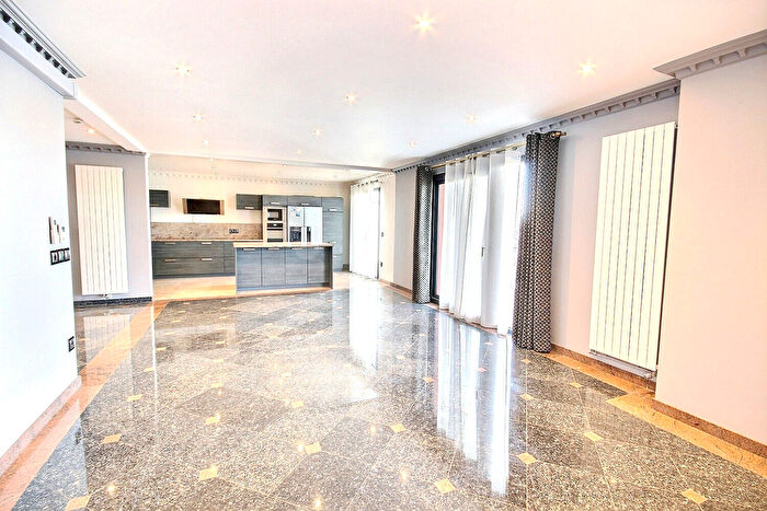 Appartement 5 pièces à vendre à L'Haÿ-les-Roses, Petit Robinson
