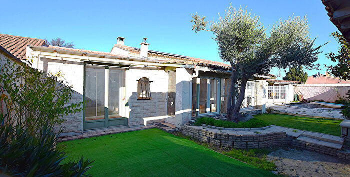 Maison à vendre - Cabannes - 5 pièces - 3 chambres