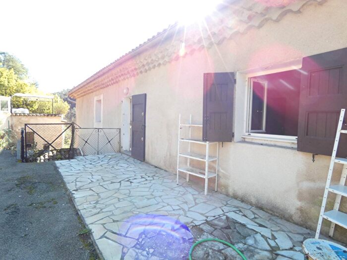 Appartement à louer - Saint-Jean-du-Gard - 3 pièces - 2 chambres