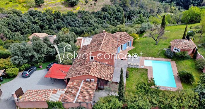 Maison à vendre - Cagnes-sur-Mer, Le Vallon des Vaux, La Campanette, Montaleigne - 5 chambres