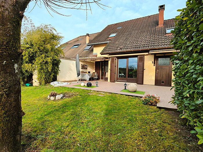 Maison à vendre - Aoste - 4 pièces - 2 chambres