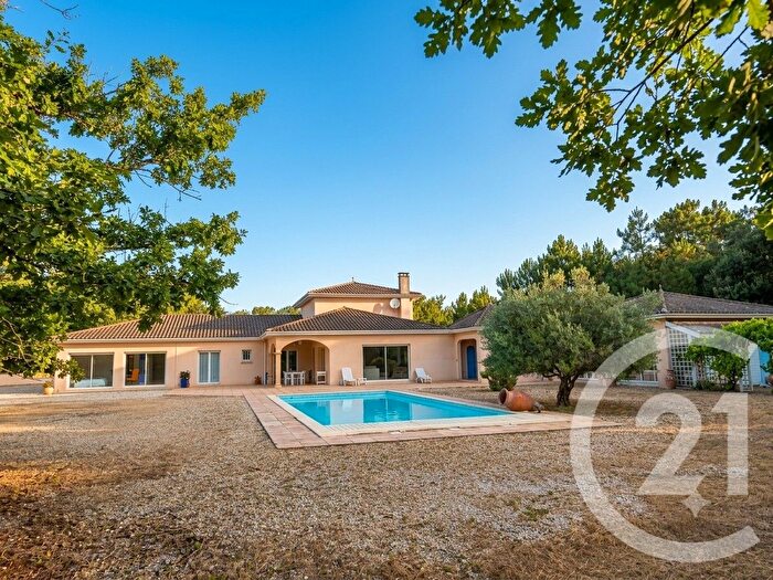 Soulac-sur-Mer : Maison 10 pièces à vendre