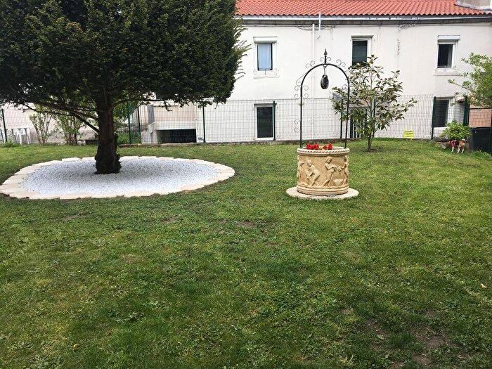 Appartement à louer - Le Brezet, Clermont-Ferrand - 1 pièce