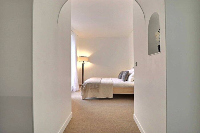 Appartement à louer - Vendôme, Paris er arrondissement - 1 pièce