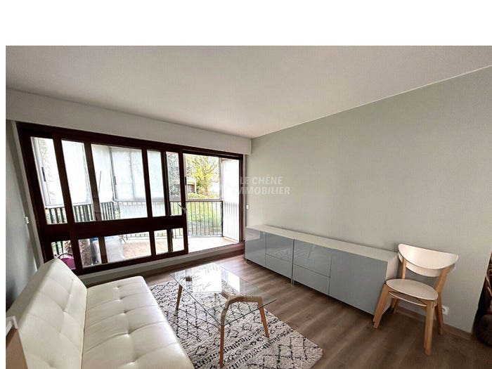Nouvelle France, Le Chesnay-Rocquencourt : Appartement 2 pièces à louer
