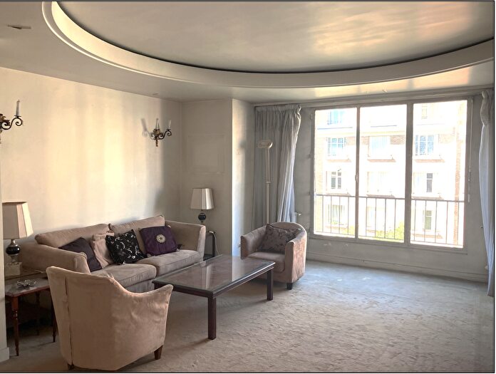 Appartement 4 pièces à vendre à Paris 16ème, Porte de Saint-Cloud, Auteuil-Sud