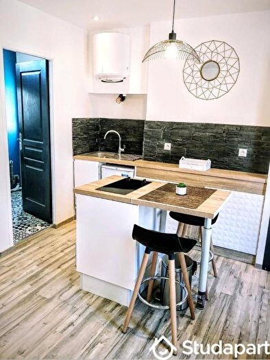 Appartement à louer - Jules Guesde, Troyes - 1 pièce - 1 chambre