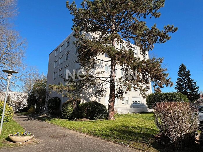 Appartement à louer - Le Haut de lIsle-Adam - 2 pièces - 1 chambre