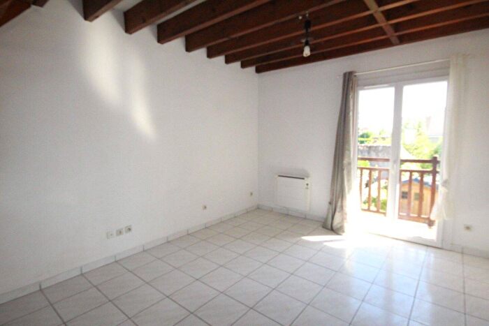 Appartement 2 pièces à Les Metz-Pont Colbert, Jouy-en-Josas, à louer