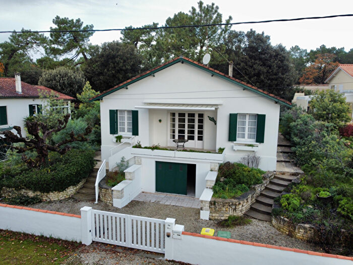 Maison à vendre - Saint-Trojan-les-Bains - 4 pièces - 3 chambres