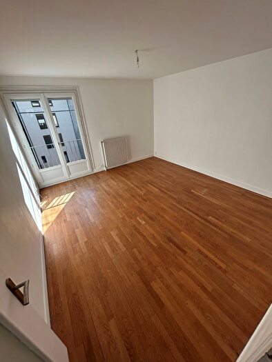 Appartement 3 pièces à Dijon, Perrières, à louer