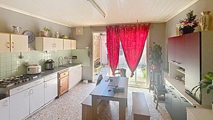 Maison à vendre - Mansle - 4 pièces - 3 chambres