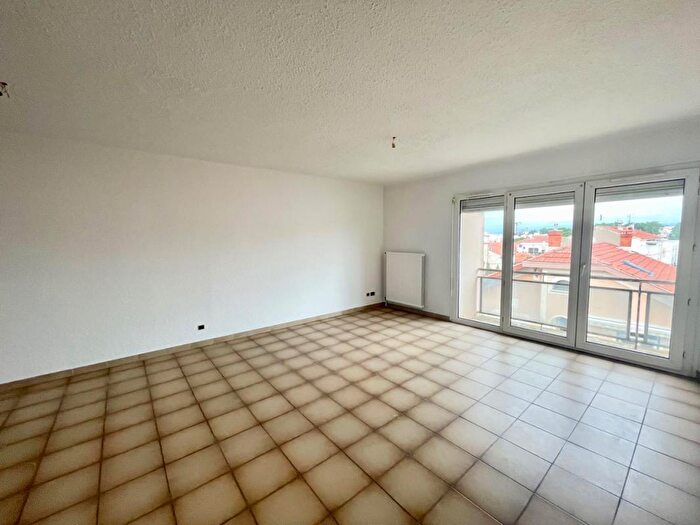 Appartement à louer - Béziers, Champ de Mars - 2 pièces - 1 chambre