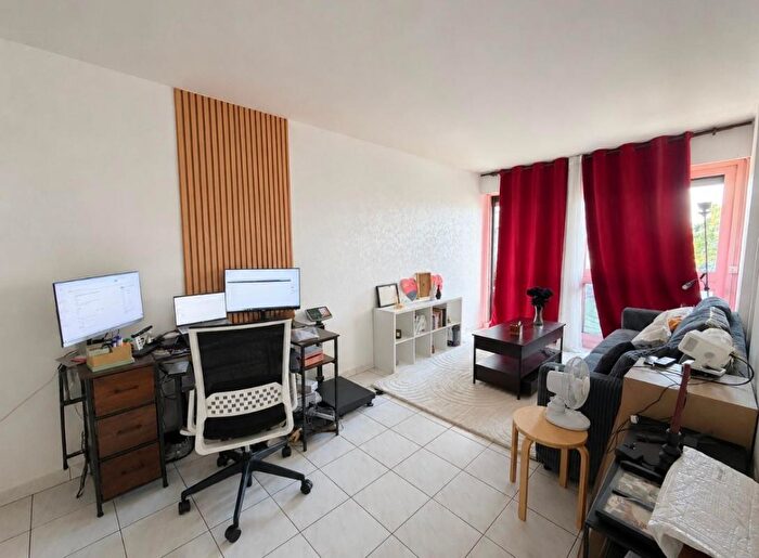 Appartement 2 pièces à Grigny, Grigny, Gare, à vendre