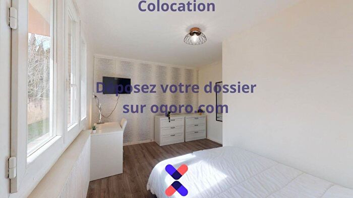 Appartement à louer - Cusset, Villeurbanne - 5 pièces - 4 chambres