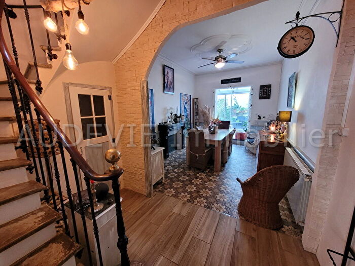 Maison à vendre - Thézan-des-Corbières - 8 pièces - 6 chambres