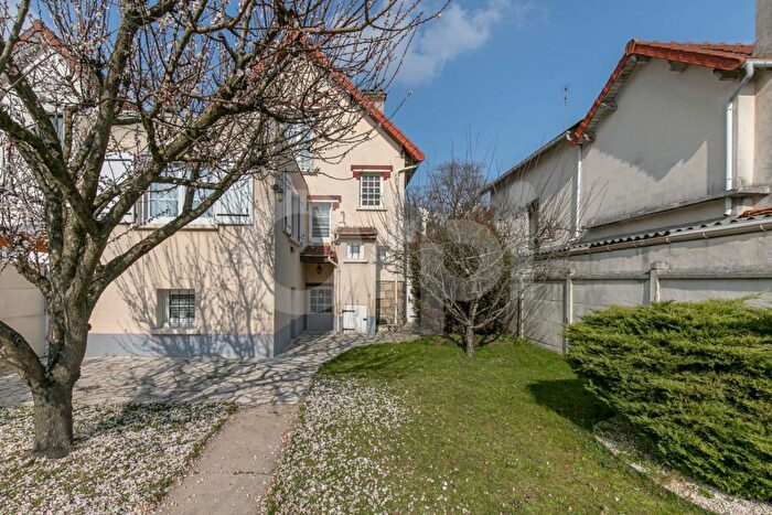 Maison à vendre - Bonneuil-sur-Marne, Centre-ville, Parc du Raincy - 4 pièces - 3 chambres